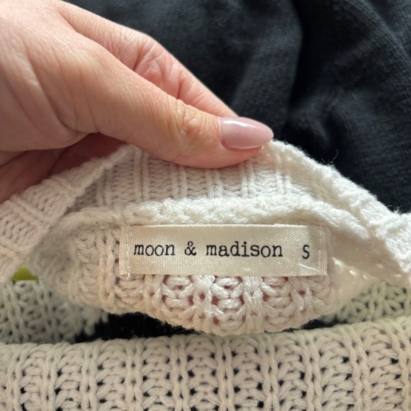 moon & madison | Sweaters | Cropped Sweater | Poshmark